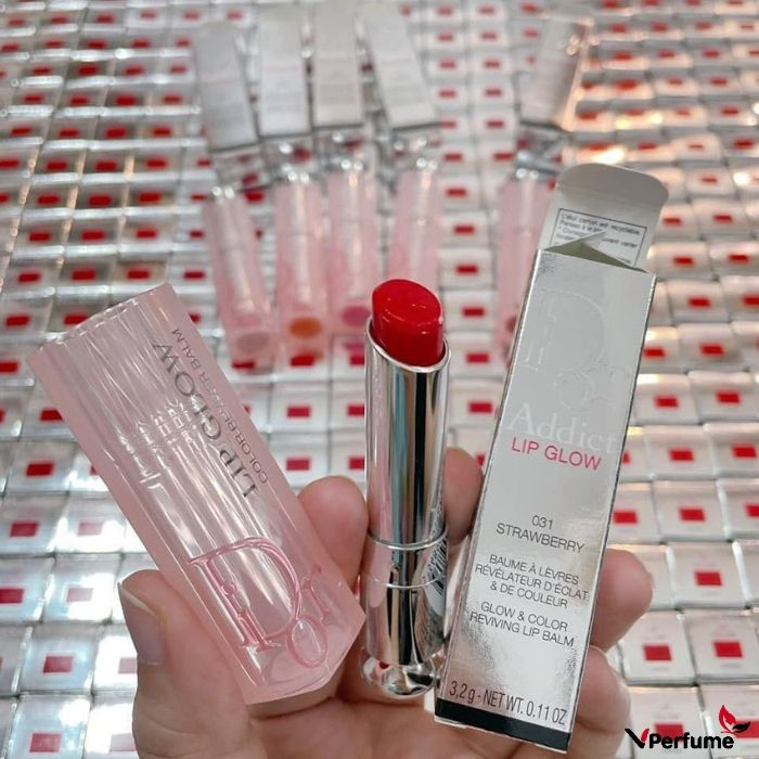 Son Dưỡng Dior Addict Lip Glow 031 Strawberry Màu Đỏ Dâu – Vperfume