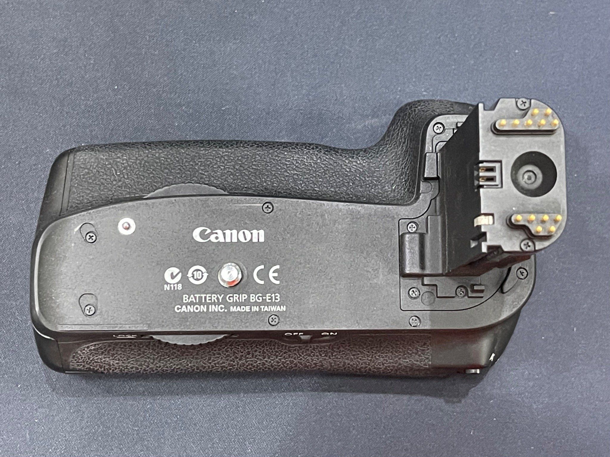 Đế pin Canon BG E13 cho Eos 6D cũ – Máy Ảnh - Máy Quay - FlyCam - Thiết bị Studio - Phụ Kiện