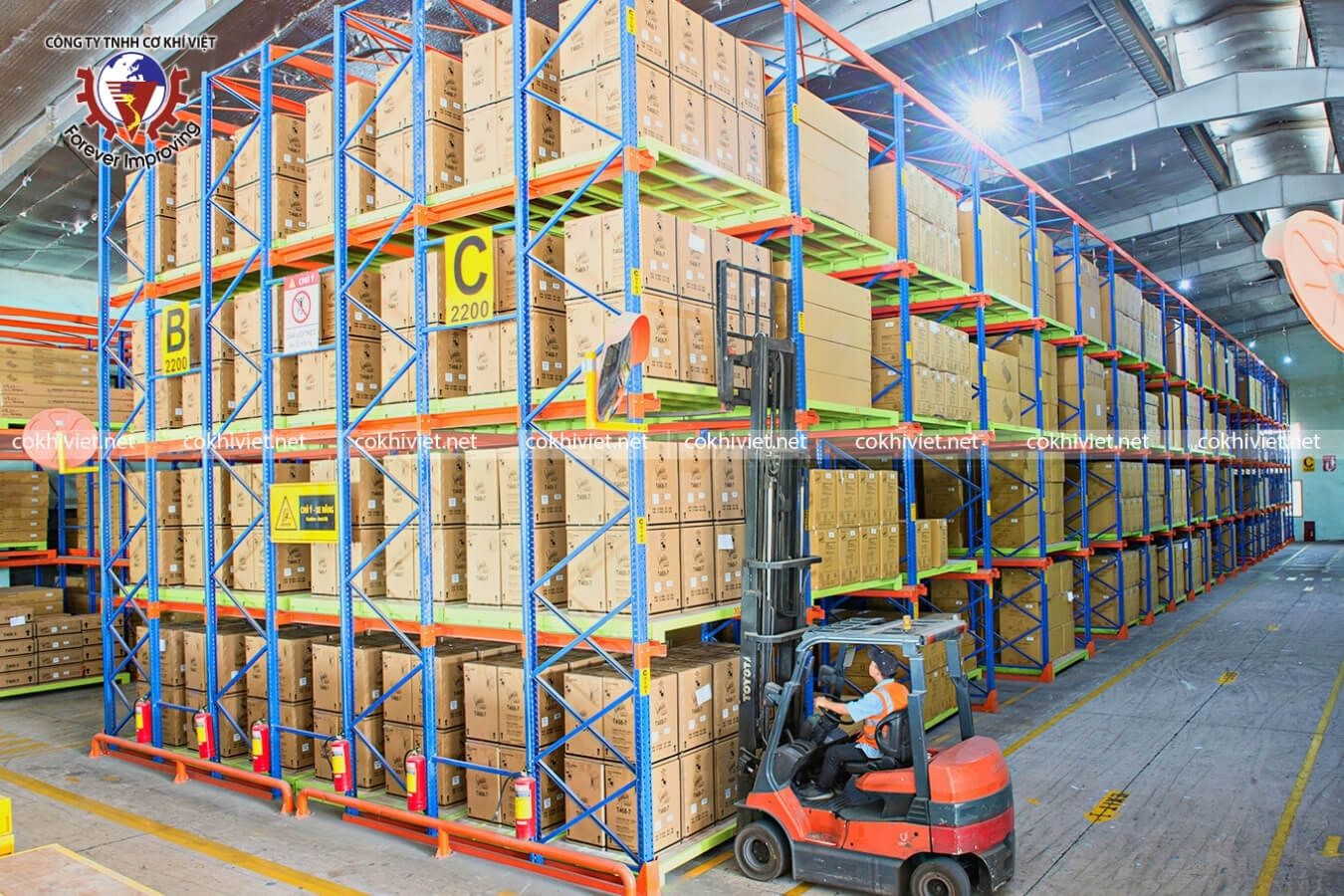 Kệ kho công nghiệp chuyên tải trọng nặng CHẤT LƯỢNG CAO – Cơ Khí Việt