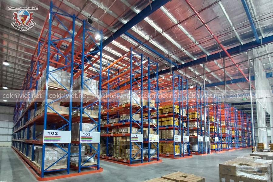 Kệ Very Narrow Aisle (VNA) – Cơ Khí Việt