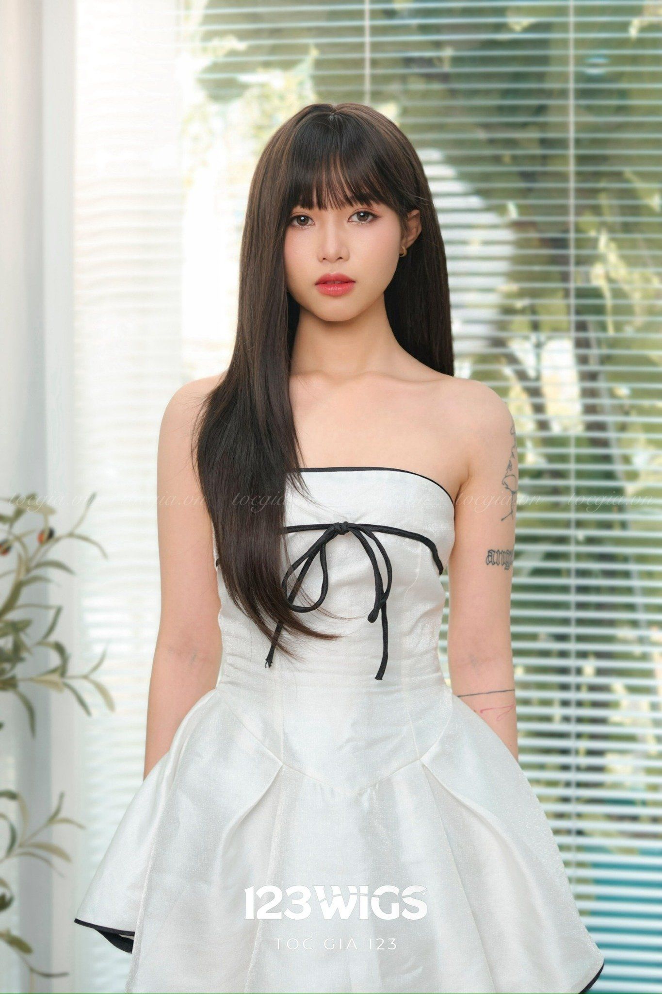 Tóc dài thẳng layer cúp nhẹ - Mái thưa S1049 – TÓC GIẢ 123