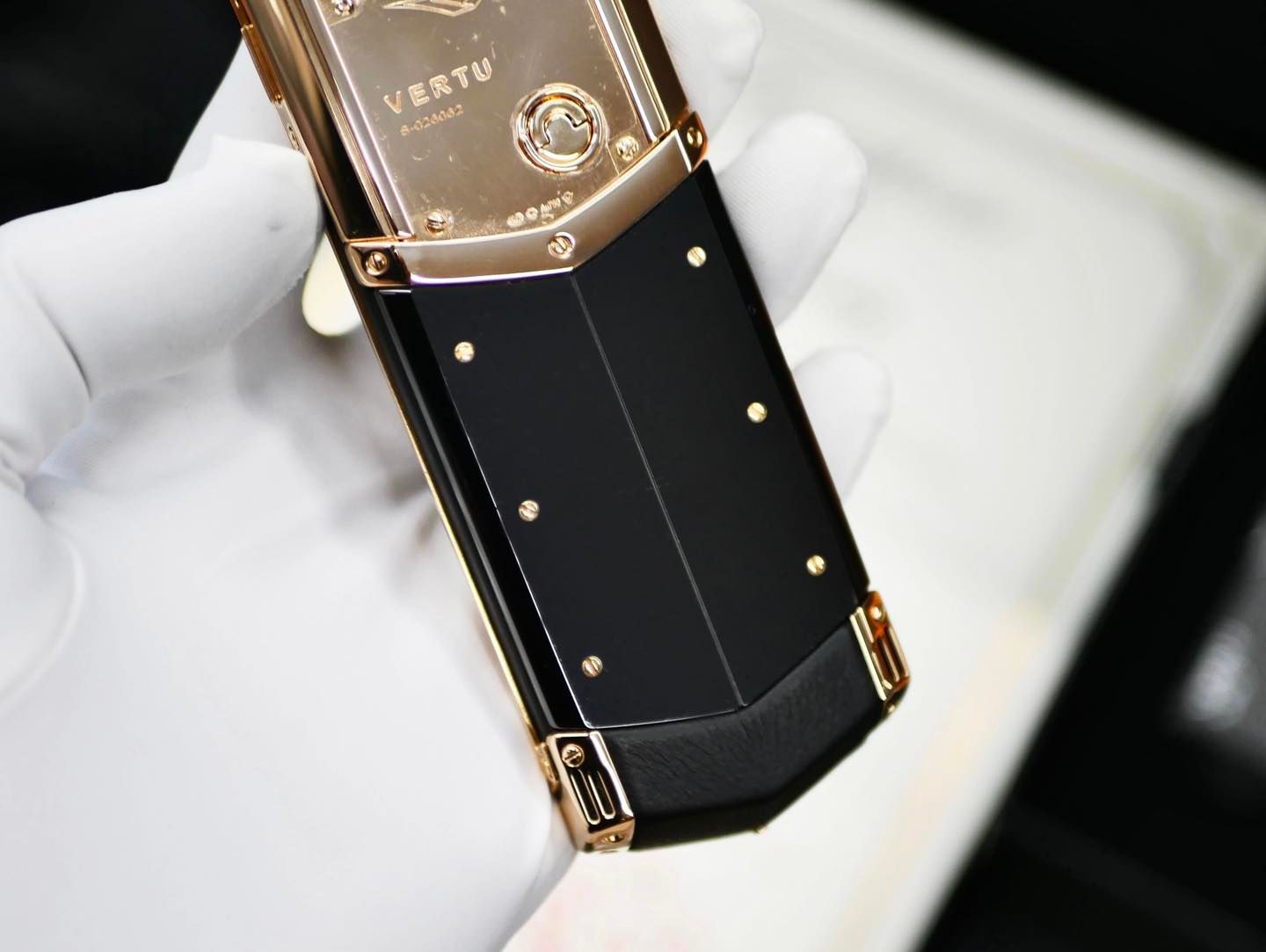 Vertu Signature S Rose Gold Ceramic Original – Luxury Phone & Accessories
