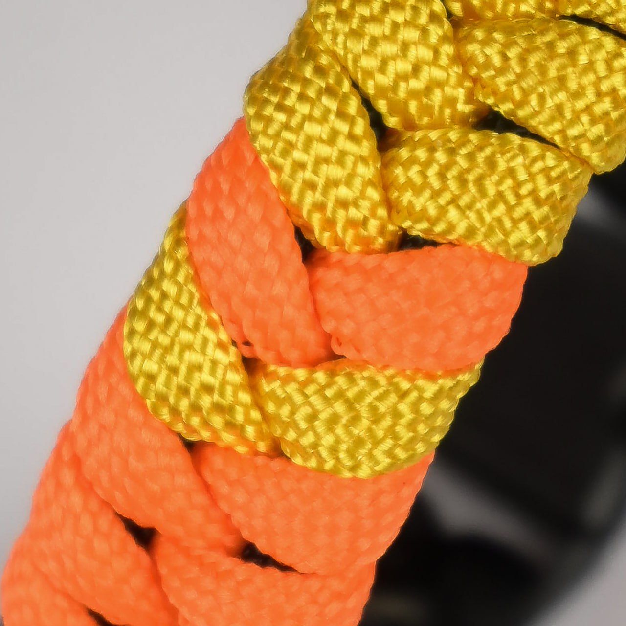 FishTail Fire System - Vòng tay Paracord