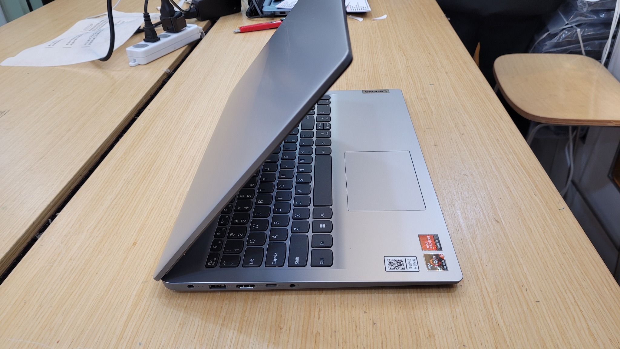 LENOVO IDEAPAD 15 ALC7 Mới 100% – Điện thoại Đài Việt