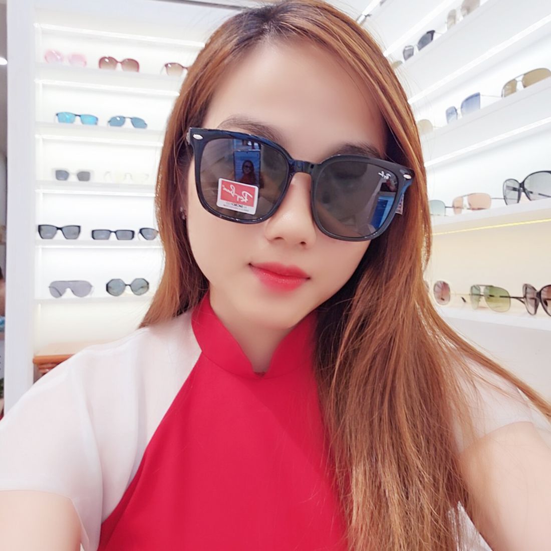 RB4401D 601/87 - với gọng nhựa cao cấp và tròng kính màu xám tinh tế ...