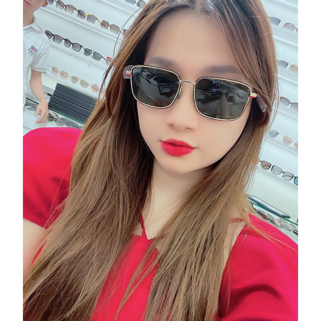 Kính mát CHOPARD SCHF84M 301P Đen vàng Thời trang 2025 | Giảm 20% – LienSon