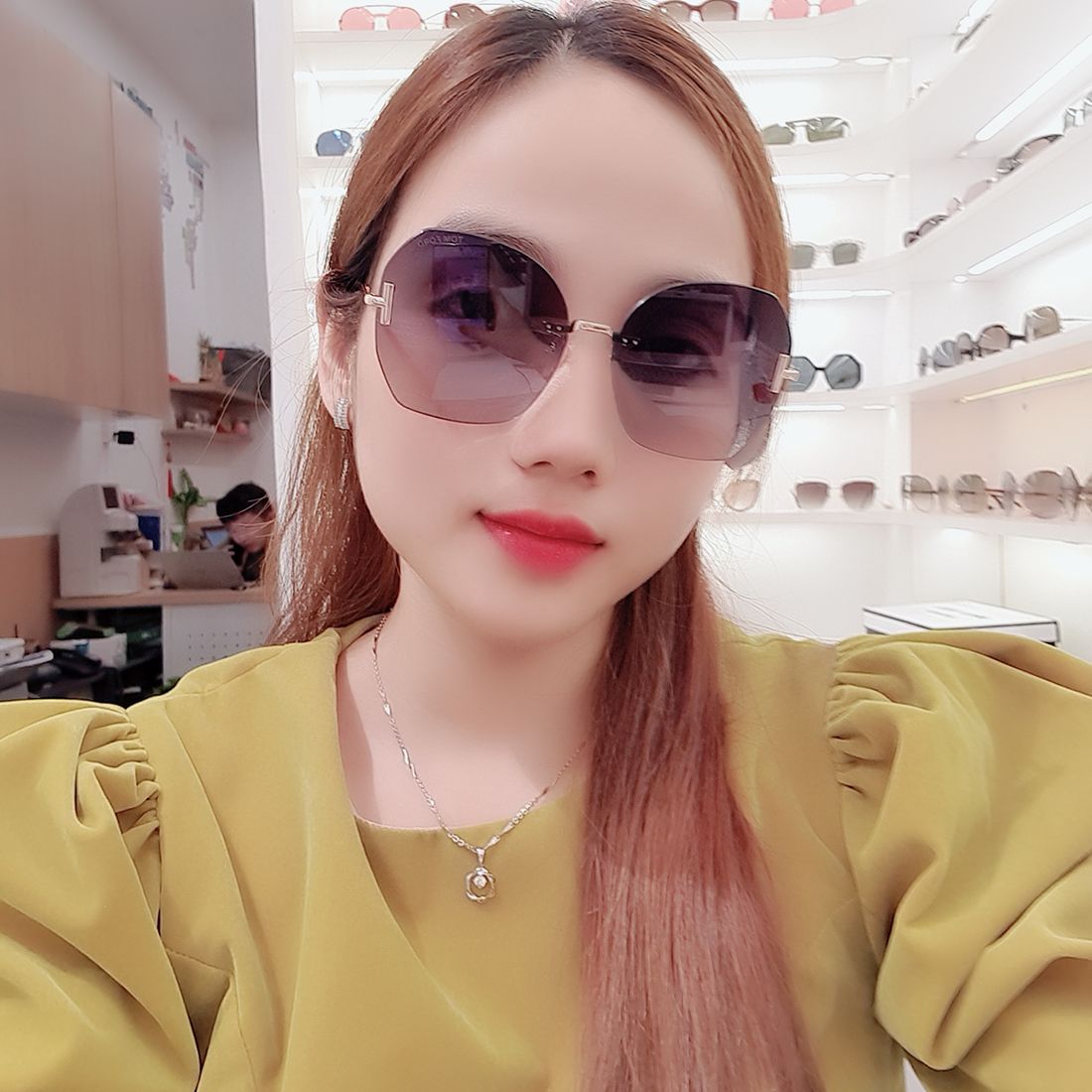 Kính Mát Tom Ford TF0810K 28B – Tinh Tế, Sang Trọng và Đẳng Cấp – LienSon