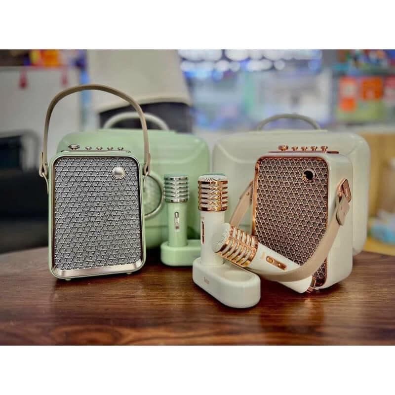 Loa Bluetooth kèm 2 Míc Karaoke Divoom SongBird-HQ 50W