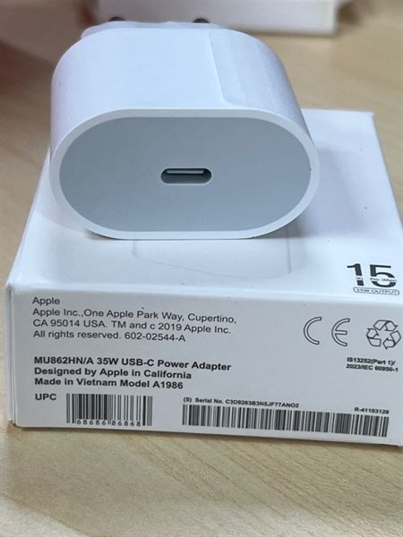 Cóc Iphone 15 PM 35W - A1986 / IP15 (Rep 1:1) -Chân Dẹp – Phước Lộc ...