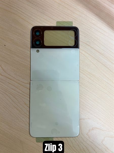 Lưng Samsung Zlip 3 Vàng – Phước Lộc Mobile - Mua Bán - Sữa chữa Điện Thoại - Linh Kiện Điện ...
