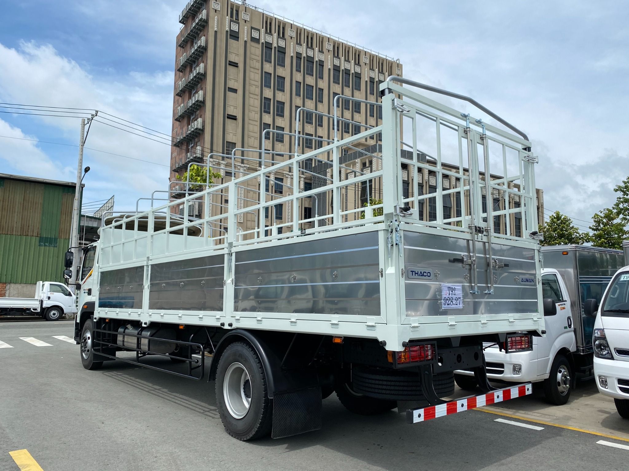 Xe tải 9 tấn | Thaco Foton Auman C160 | Thùng mui bạt – THACO Bình Triệu