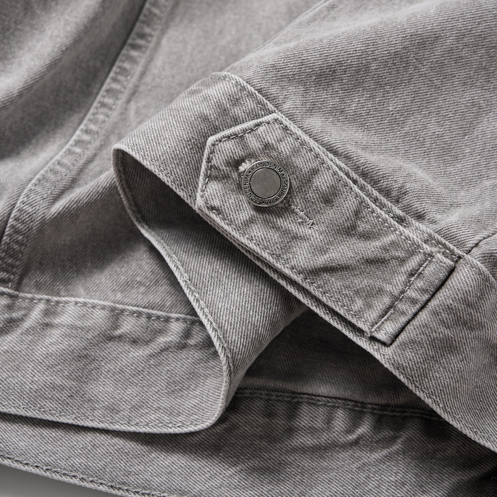 Áo Khoác Jean Nam Hoạ Tiết Incredible Form Regular