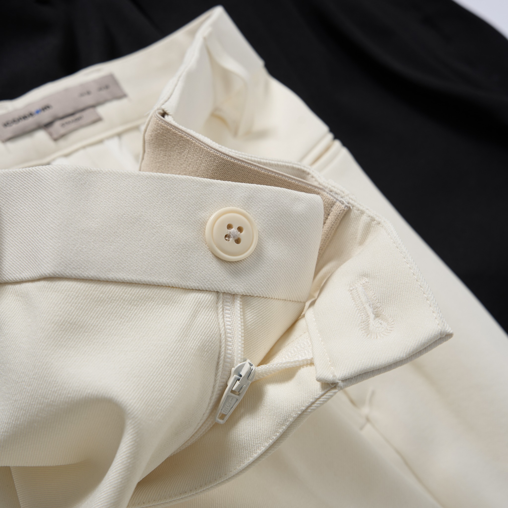 Quần Tây Nam Ống Suông Hidden Elastic Side Waist Form Straight