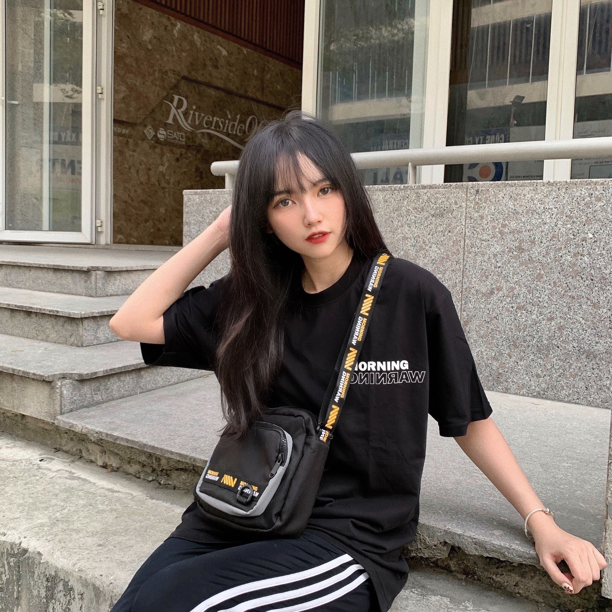 Reflective Shoulder Bag – Online Sneaker Store