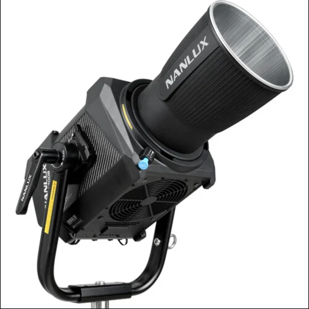 Nanlux Evoke 1200B LED with Fresnel Lens and Flight Case FL-35YK - Đèn ...
