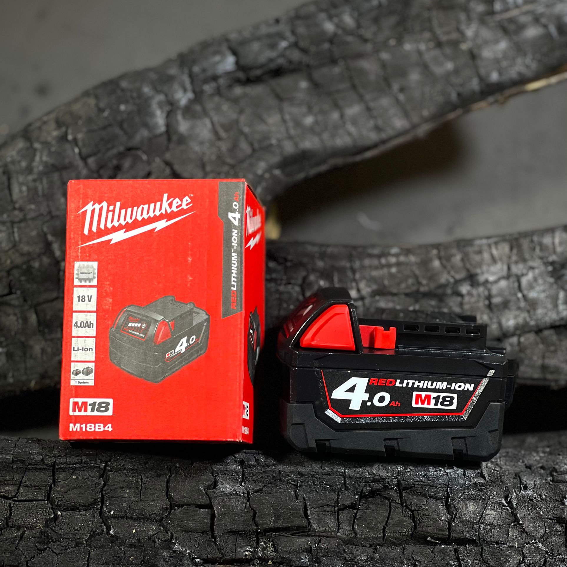 Pin Milwaukee 18V 4.0Ah Red Lithium – mochaiphat