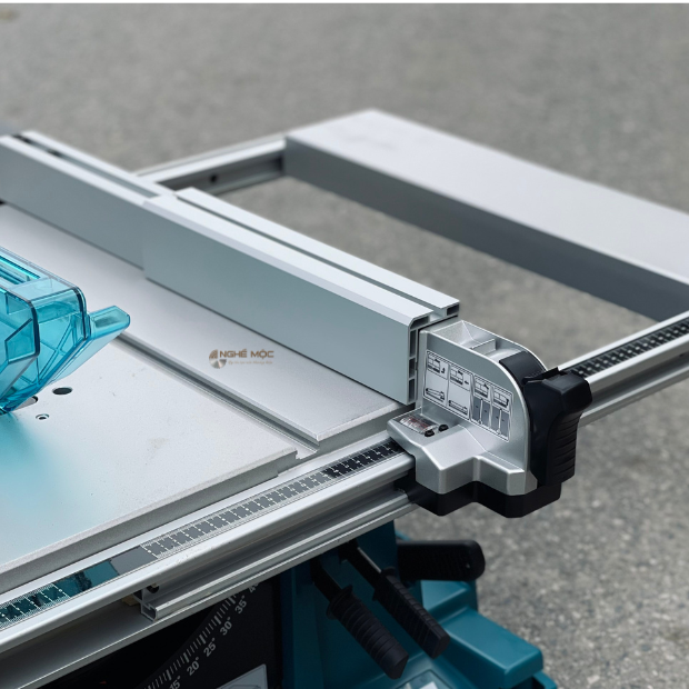 Máy cưa bàn(260mm) Makita 2704N – mochaiphat