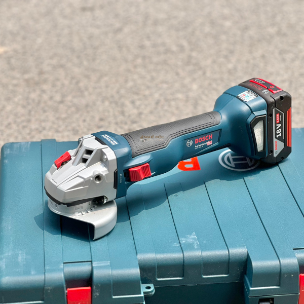 Máy mài góc dùng pin Bosch GWS 18V-10 – mochaiphat