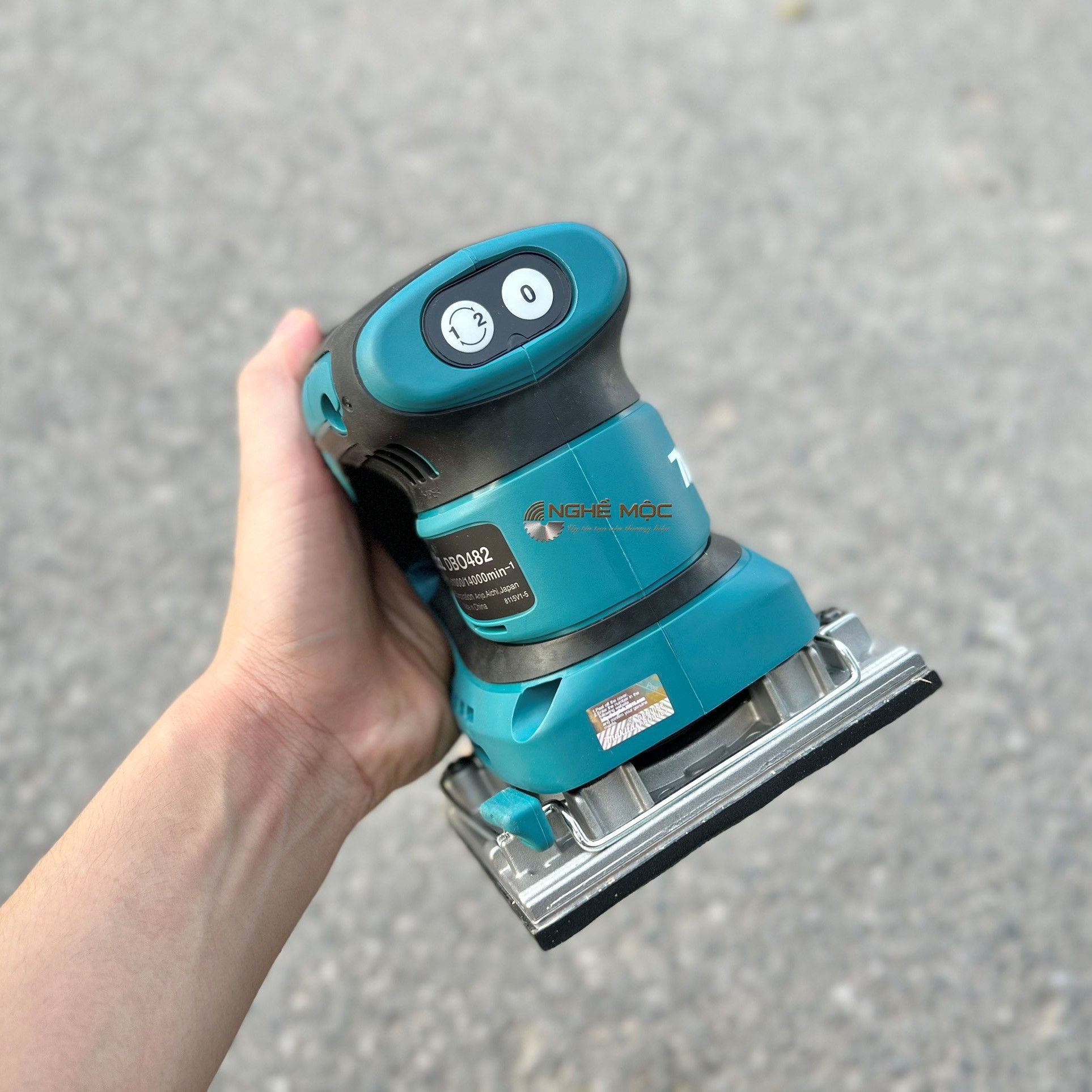 Máy chà nhám rung pin 18v Makita DBO482Z – mochaiphat