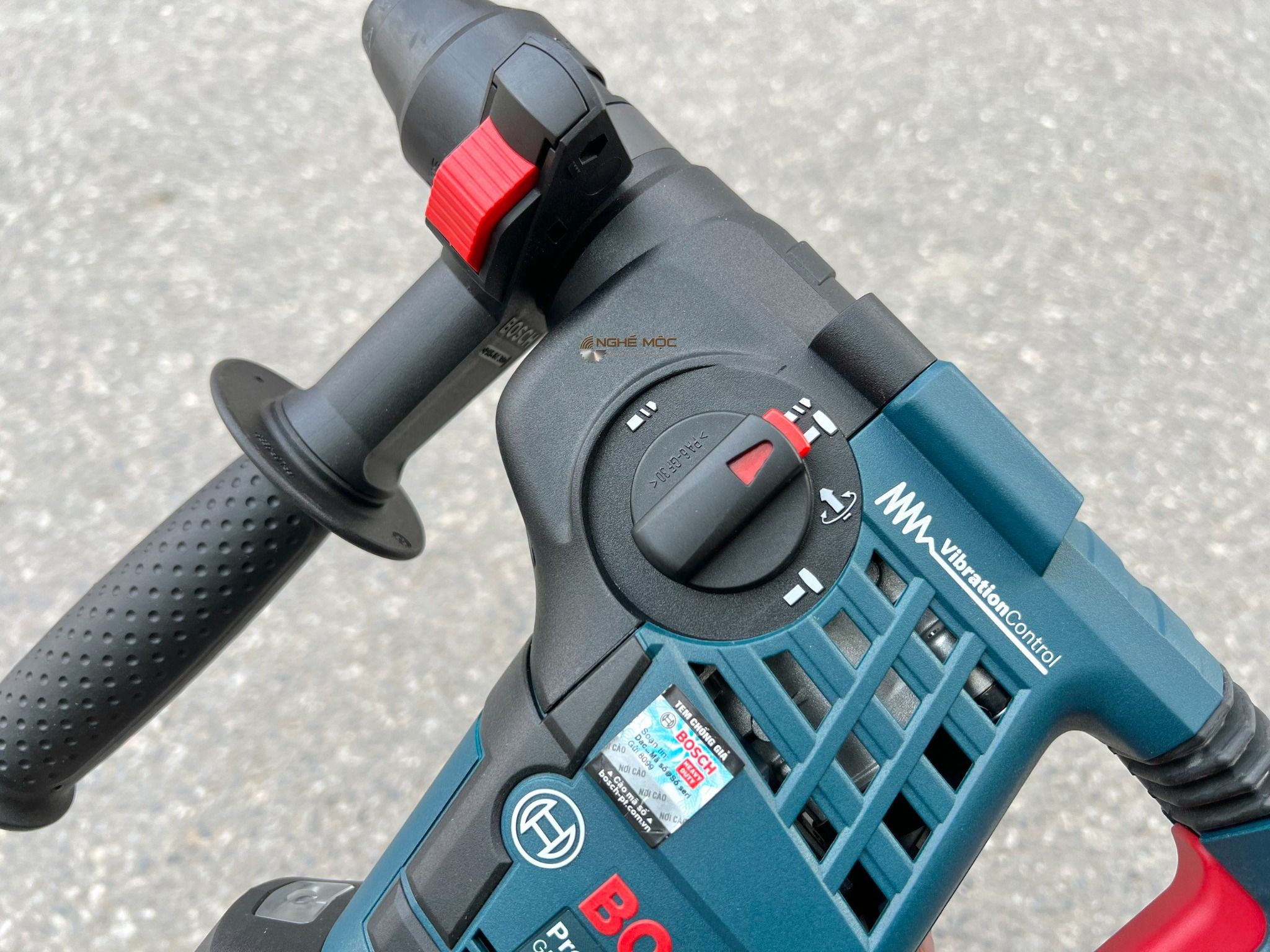 Máy khoan bê tông pin Bosch GBH 36V-LI Plus – mochaiphat