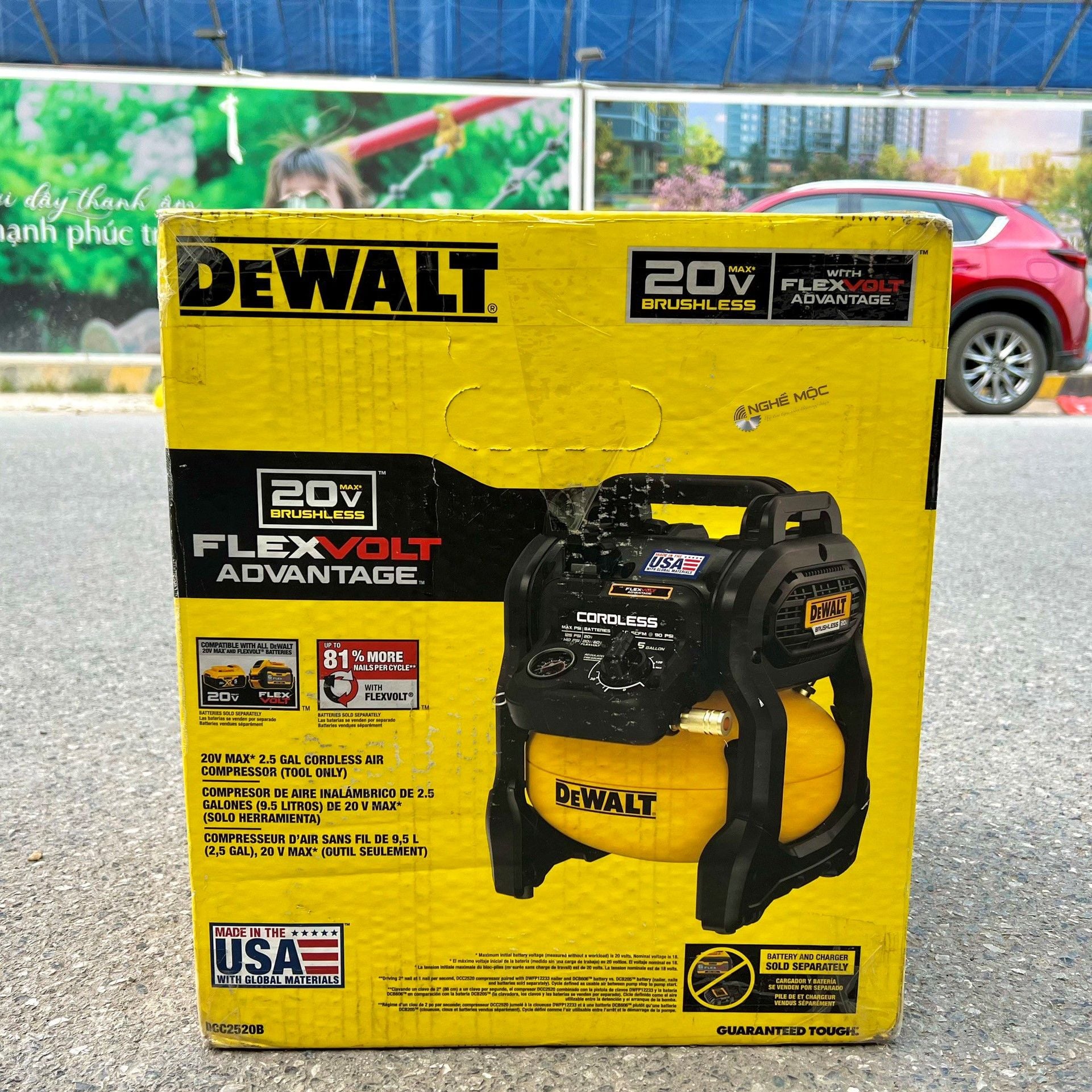 Máy nén khí dùng pin 20V/60V Dewalt DCC2520 – mochaiphat