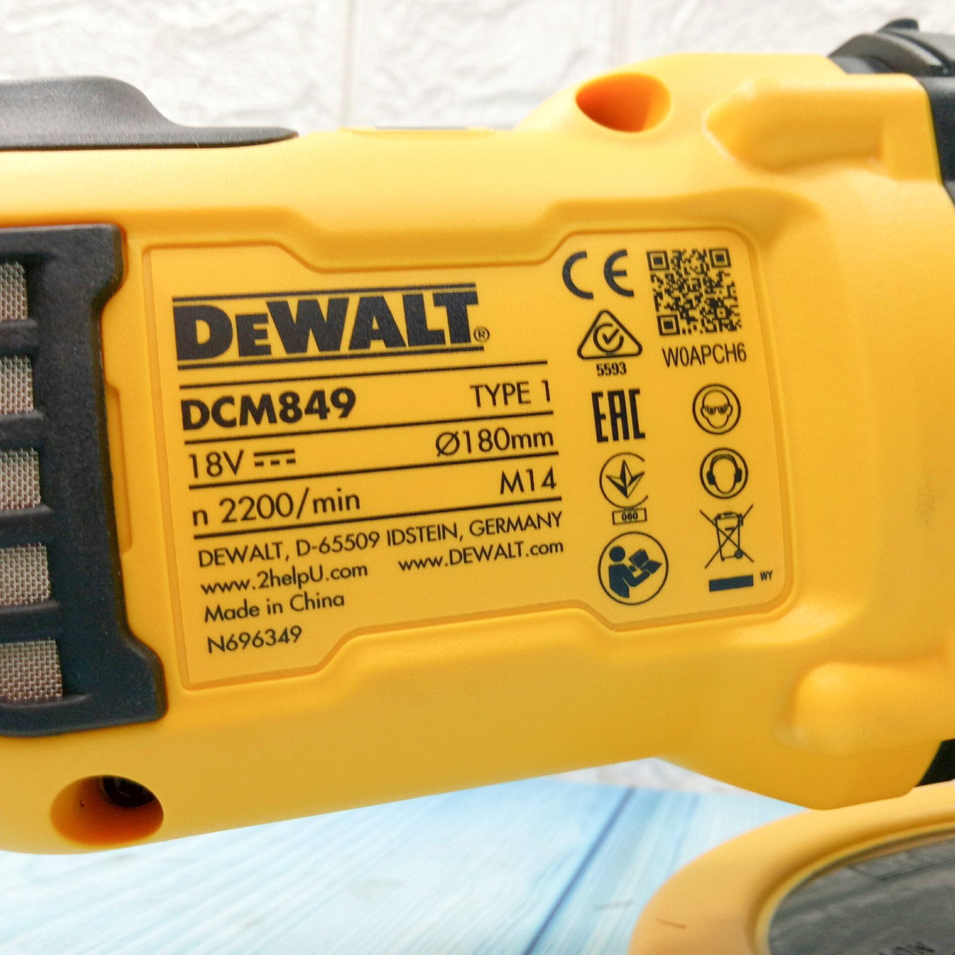 Máy đánh bóng pin DeWalt DCD849 – mochaiphat