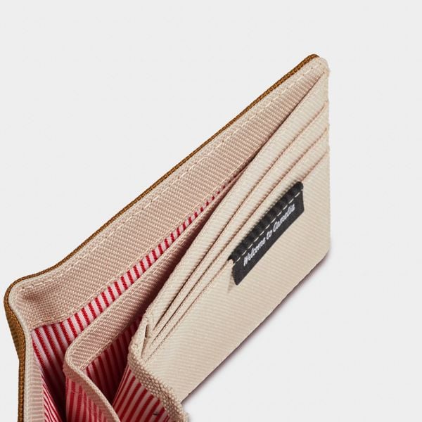 Classic XL Wallet ™ - Camelia Brand