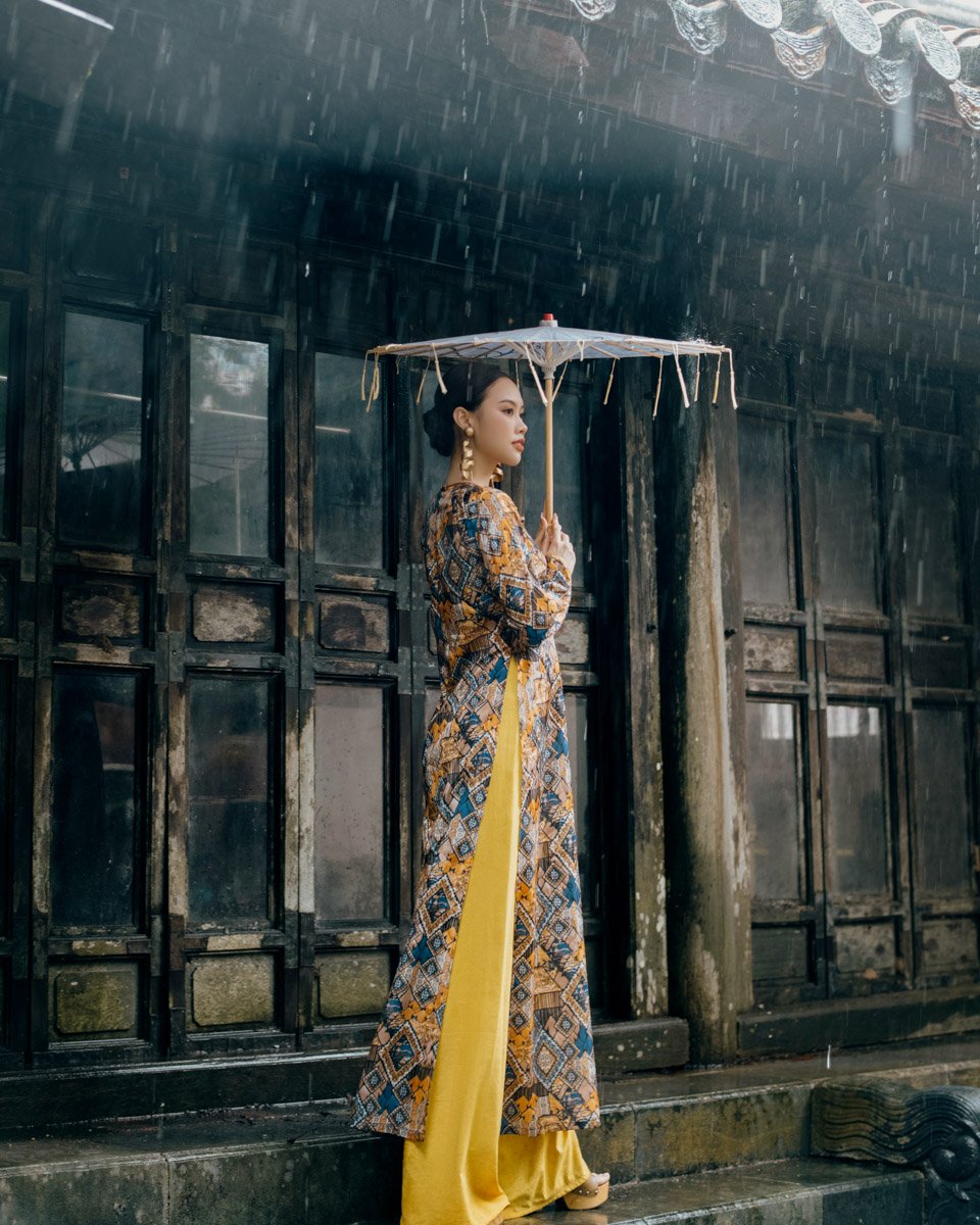 Áo Dài Gấm Đỏ Cam Pride Việt Nam – GOSUMO.VN