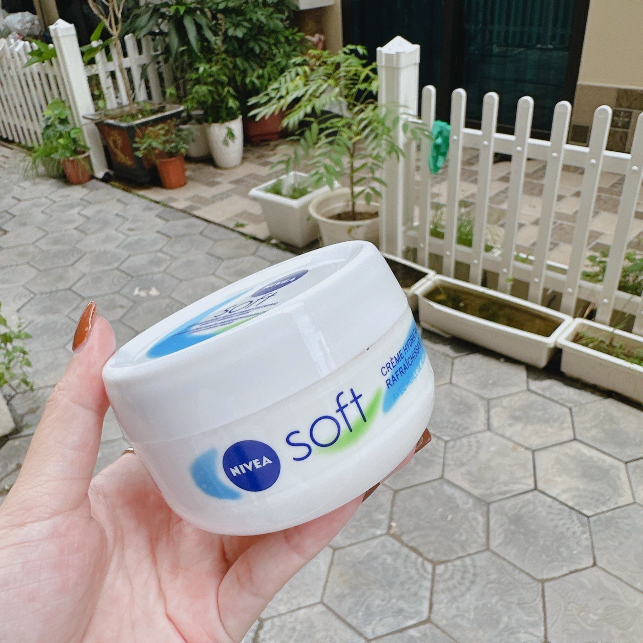Trang chủ / Kem dưỡng ẩm Nivea Soft