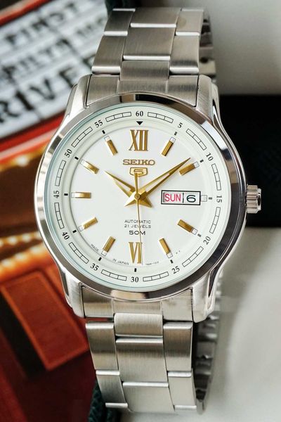 Đồng hồ Seiko 5 SNKP15J1 Máy cơ - Dây kim loại - Size 42 mm