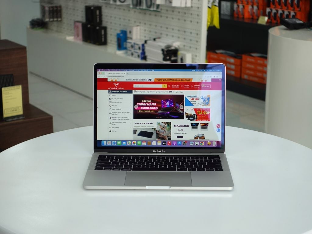 MacBook Pro 13" 2019 Touch Bar Core i5 Ram 8GB SSD 128GB silver giá rẻ