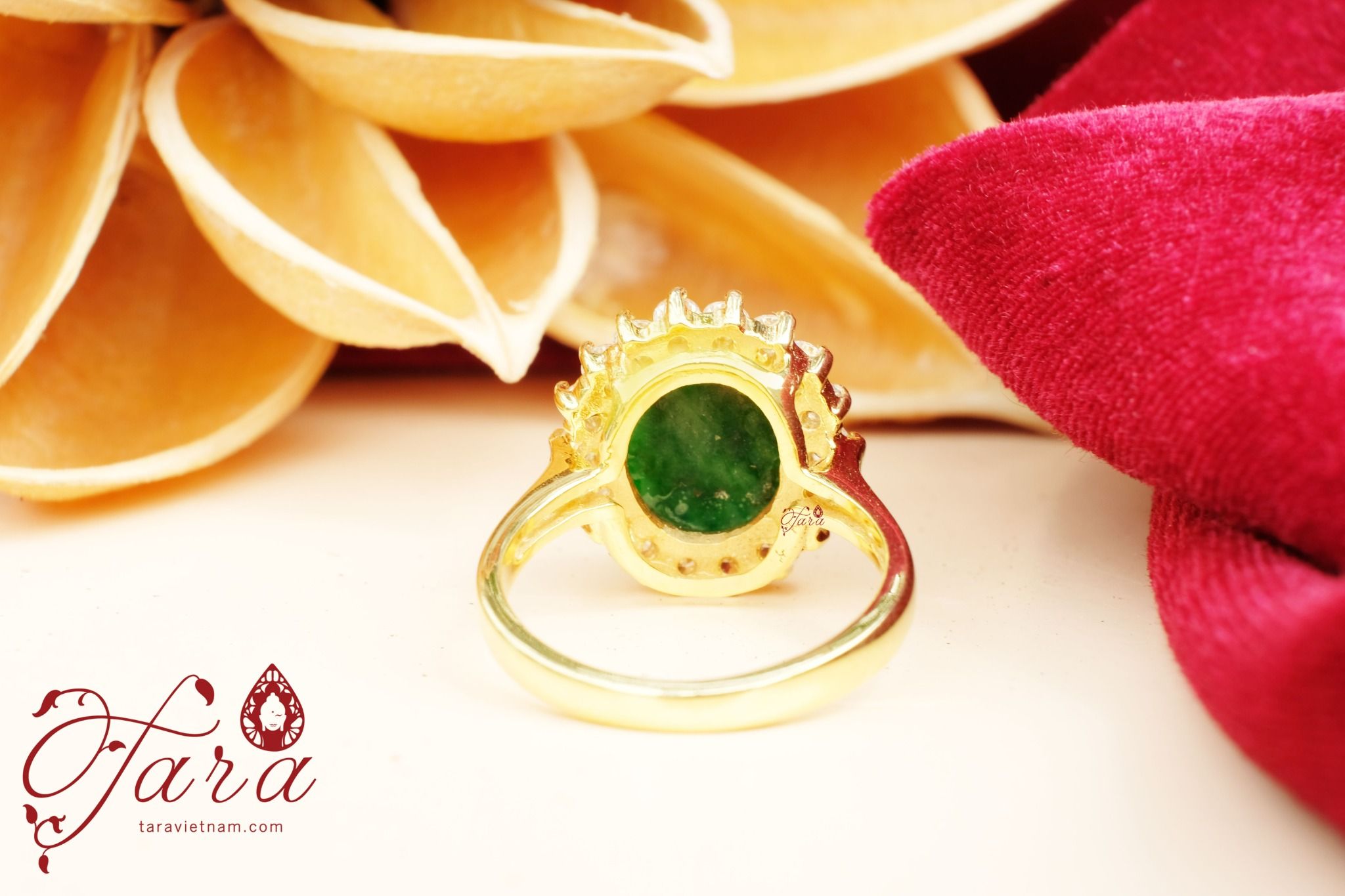 Nhẫn Vàng Cẩm Thạch Sơn Thủy – TARA GEMS