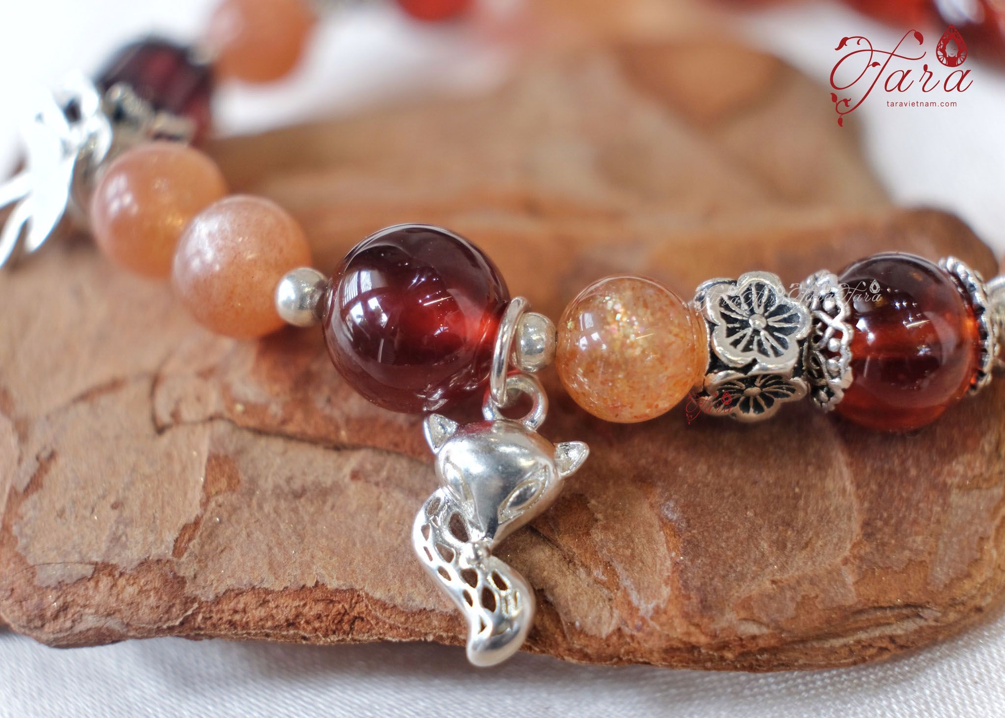 Vòng Garnet và Sunstone – TARA GEMS