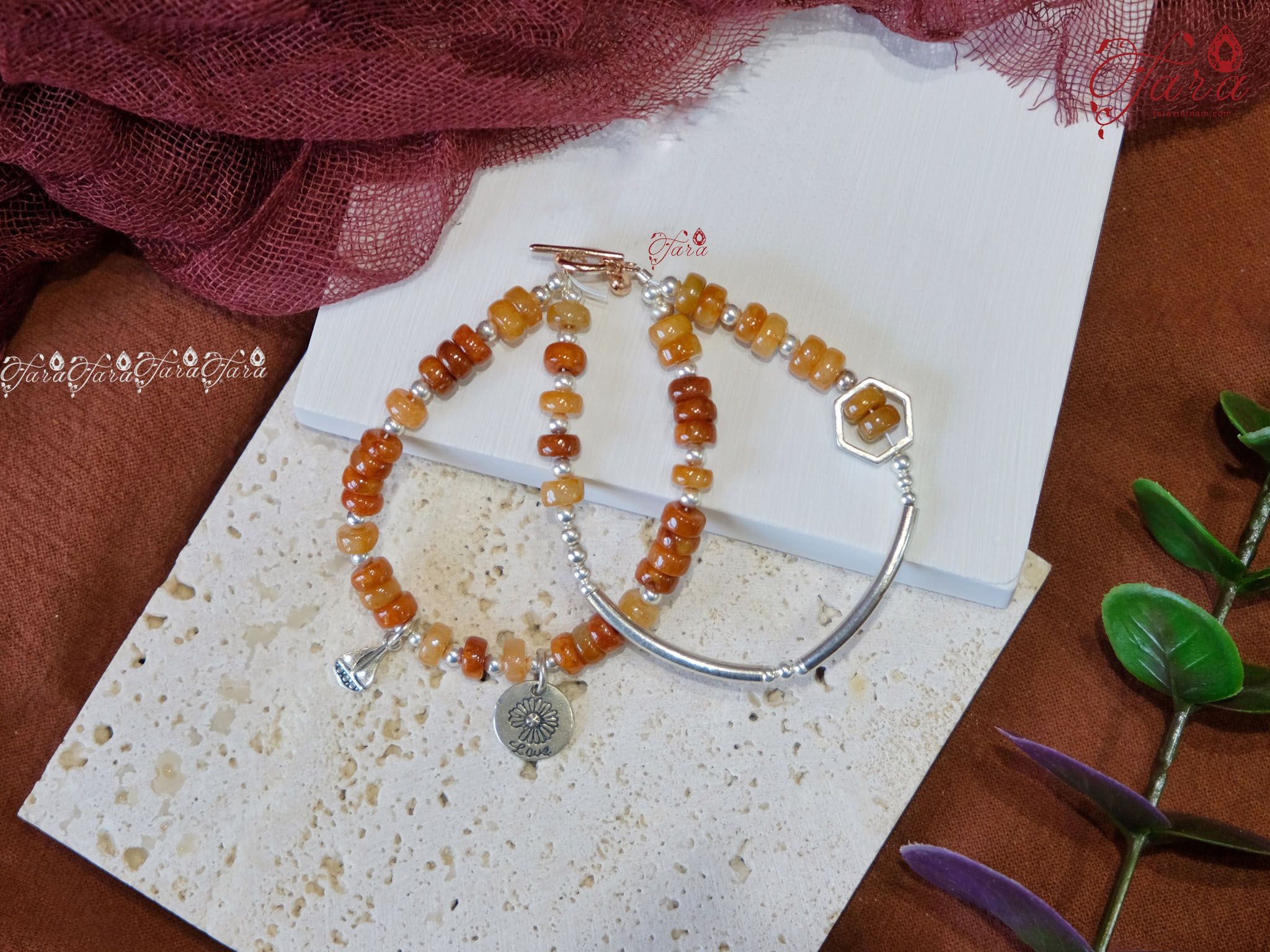 Vòng Cẩm Thạch Huyết – TARA GEMS