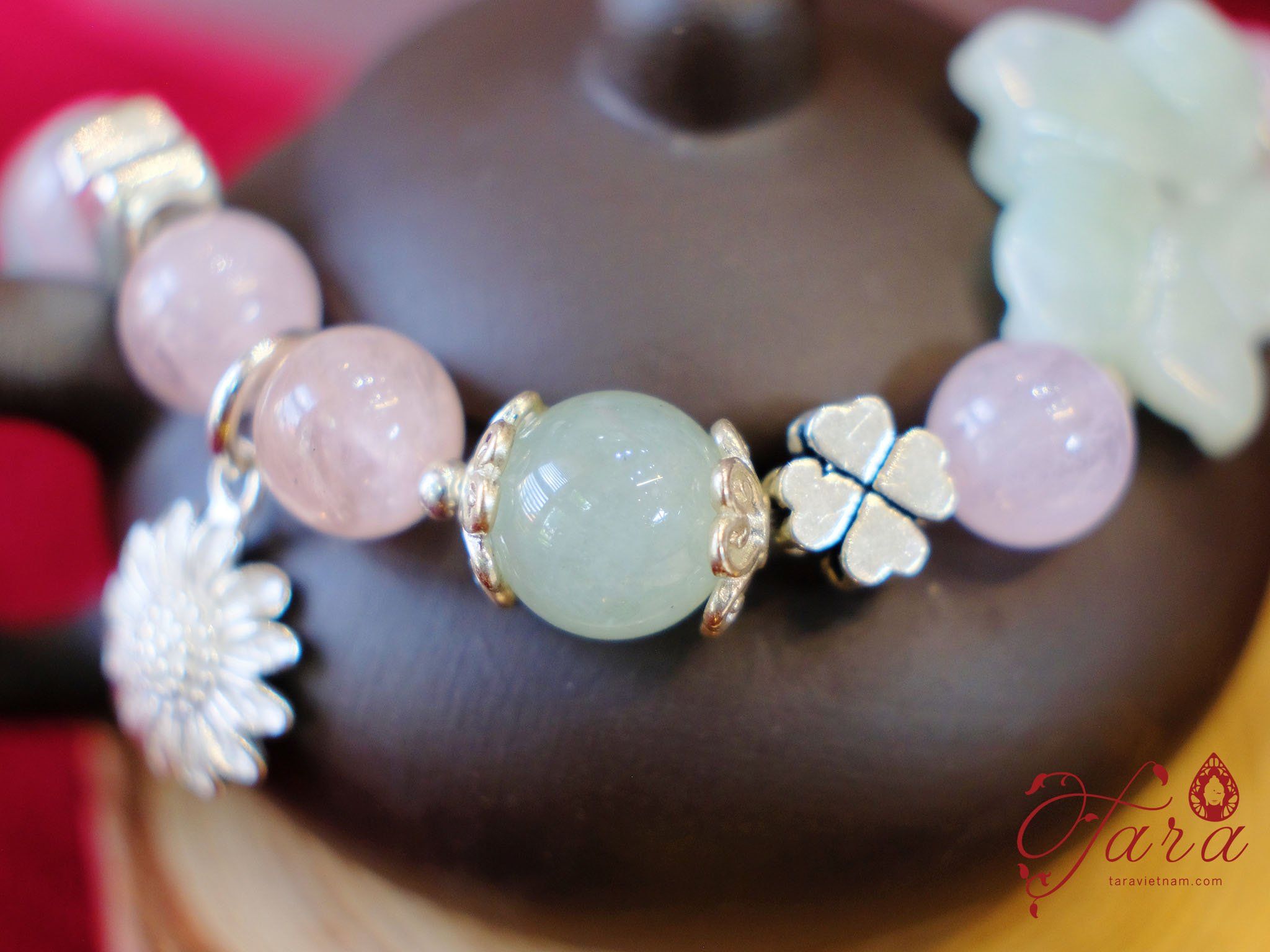 Vòng Beryl và Hoa Cẩm Thạch – TARA GEMS