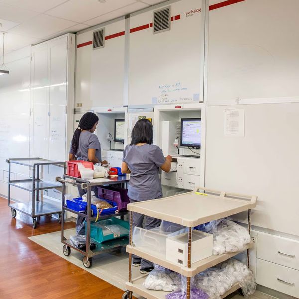 BoxPicker® - Automated Pharmacy Storage System – VIKOMED