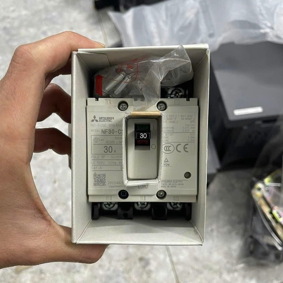 MCCB và MCB - Mitsubishi NF30-CS 30A 3P – EDISUN