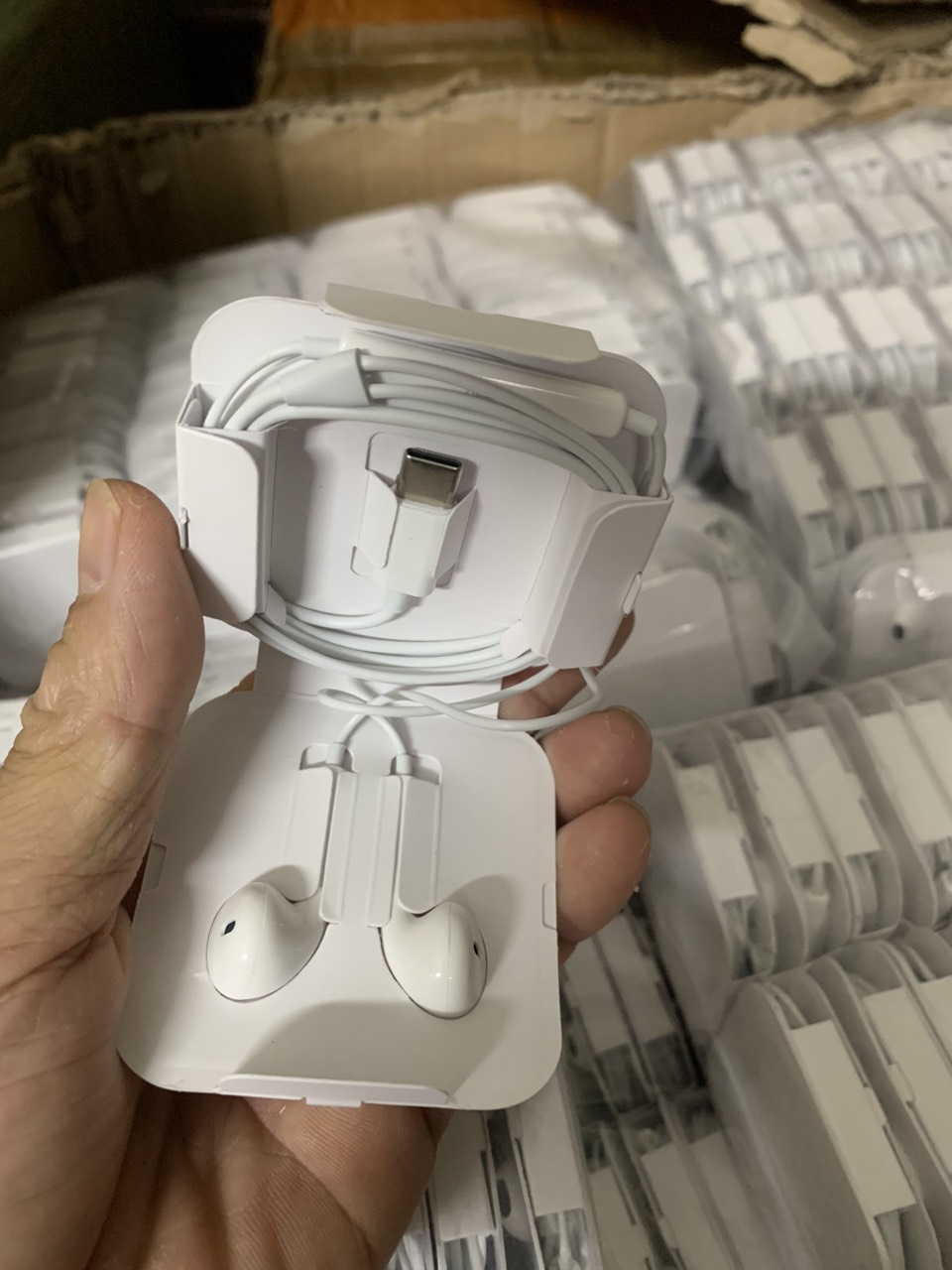 Tai nghe ip15 không đàm thoại – Phụ kiện giá xưởng