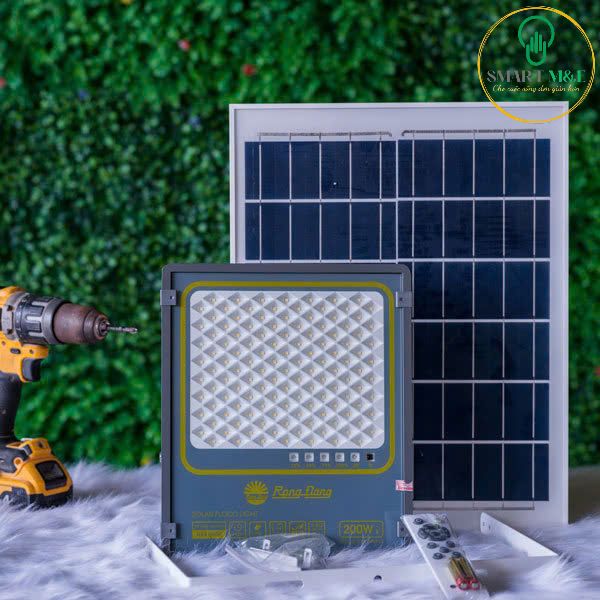 Đèn năng lượng mặt trời Rạng Đông 200W Model: CP03.SL 200W và 300W V2 ...