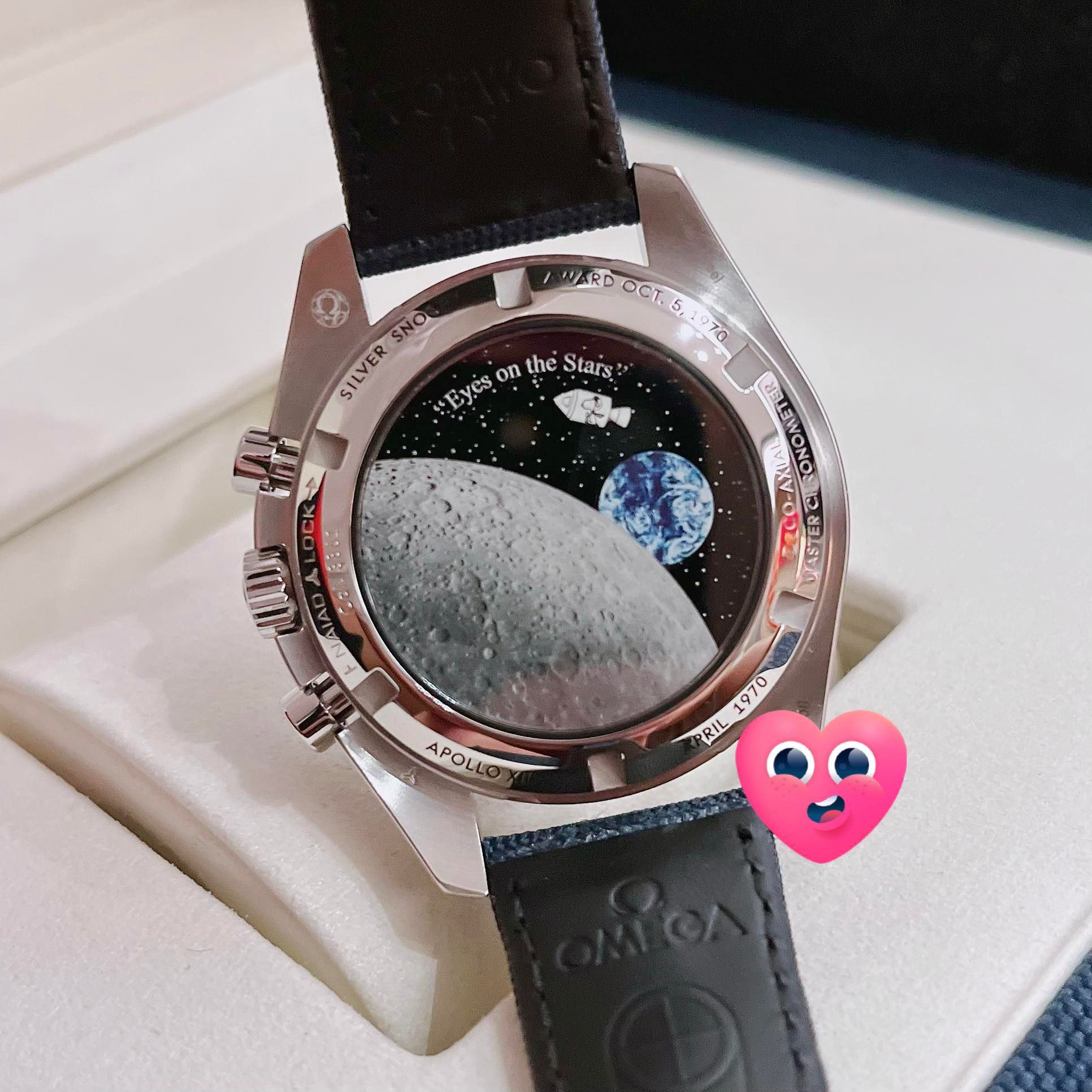 Đồng hồ Omega 310.32.42.50.02.001 Speedmaster Silver Snoopy Award – ACAuthentic