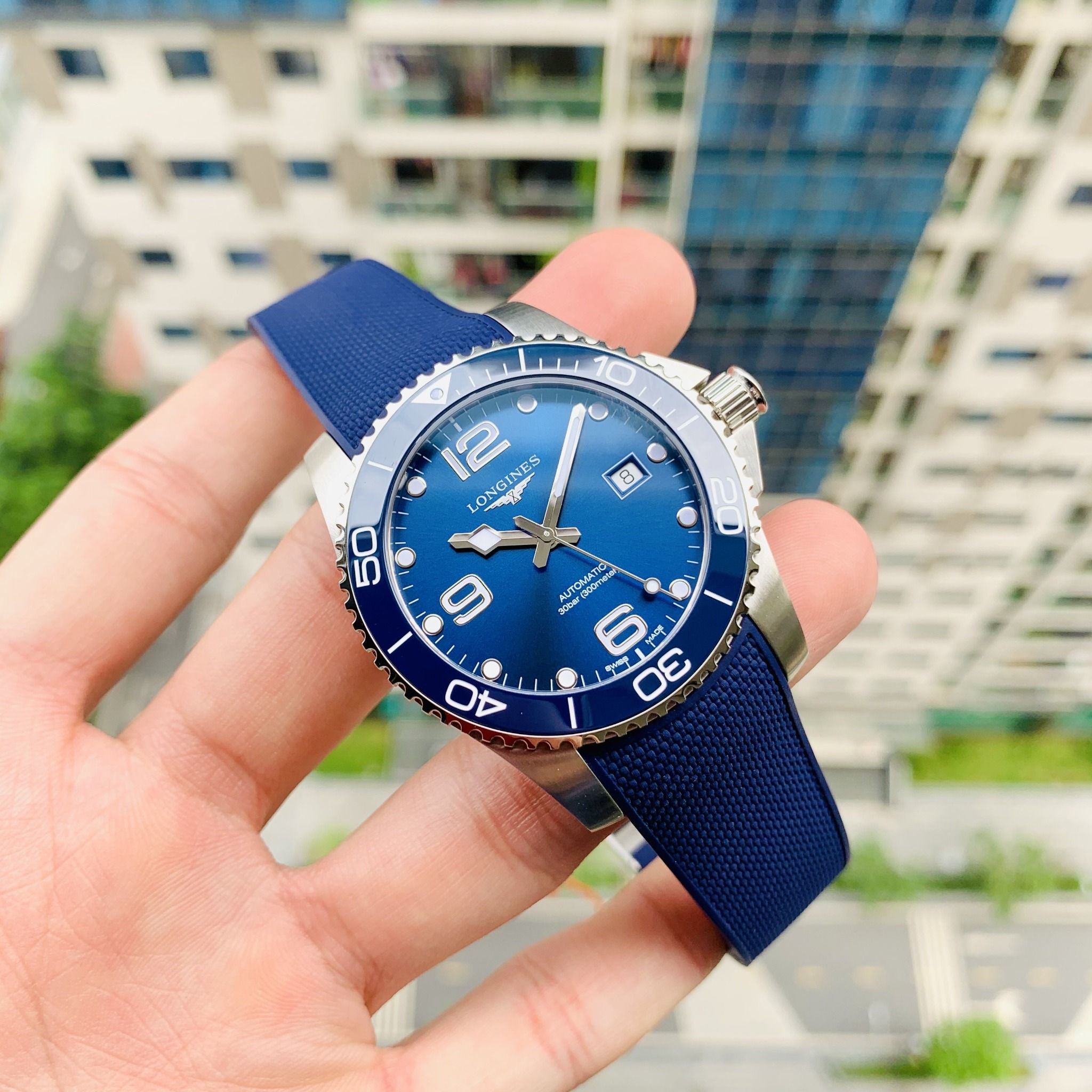 Đồng hồ Longines Hydro Conquest Ceramic Blue L37814969 – ACAuthentic