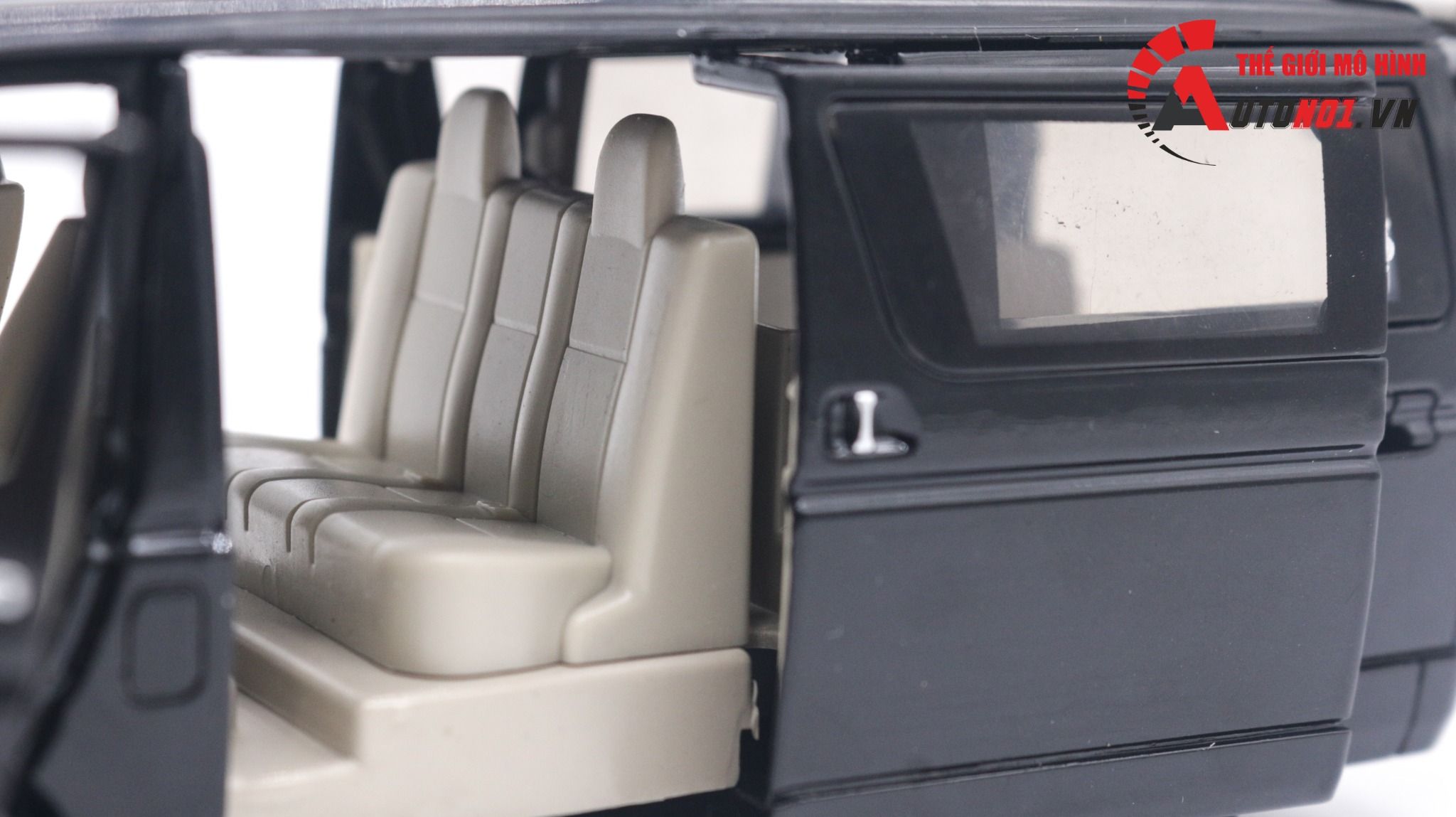 Mô hình xe ô tô Toyota Hiace tỉ lệ 1:32 XLG model OT138 – Cửa Hàng Mô ...