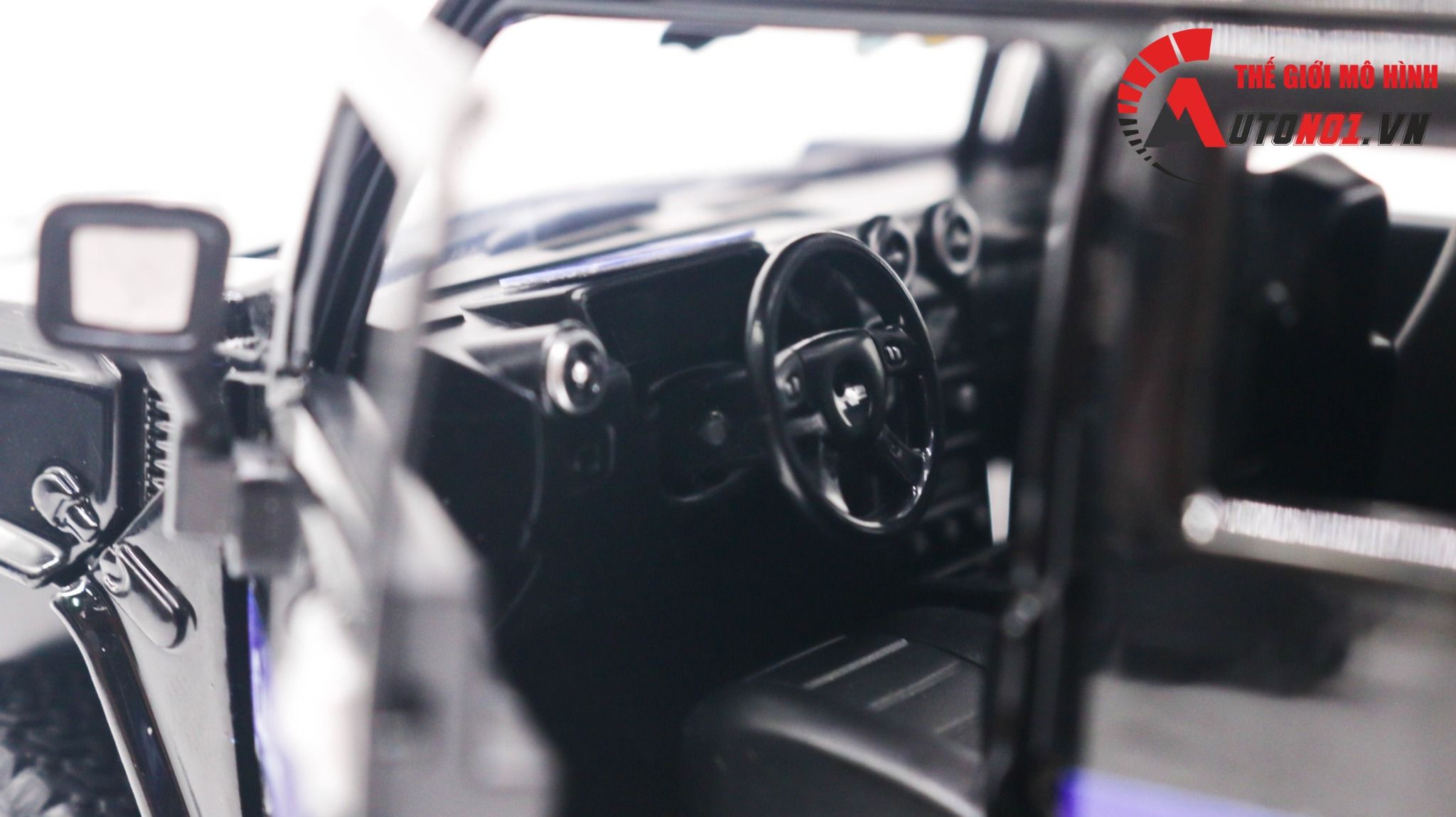 Mô hình xe ô tô Hummer H2 black độ tem CSGT 1:24 Alloy model OT237 ...