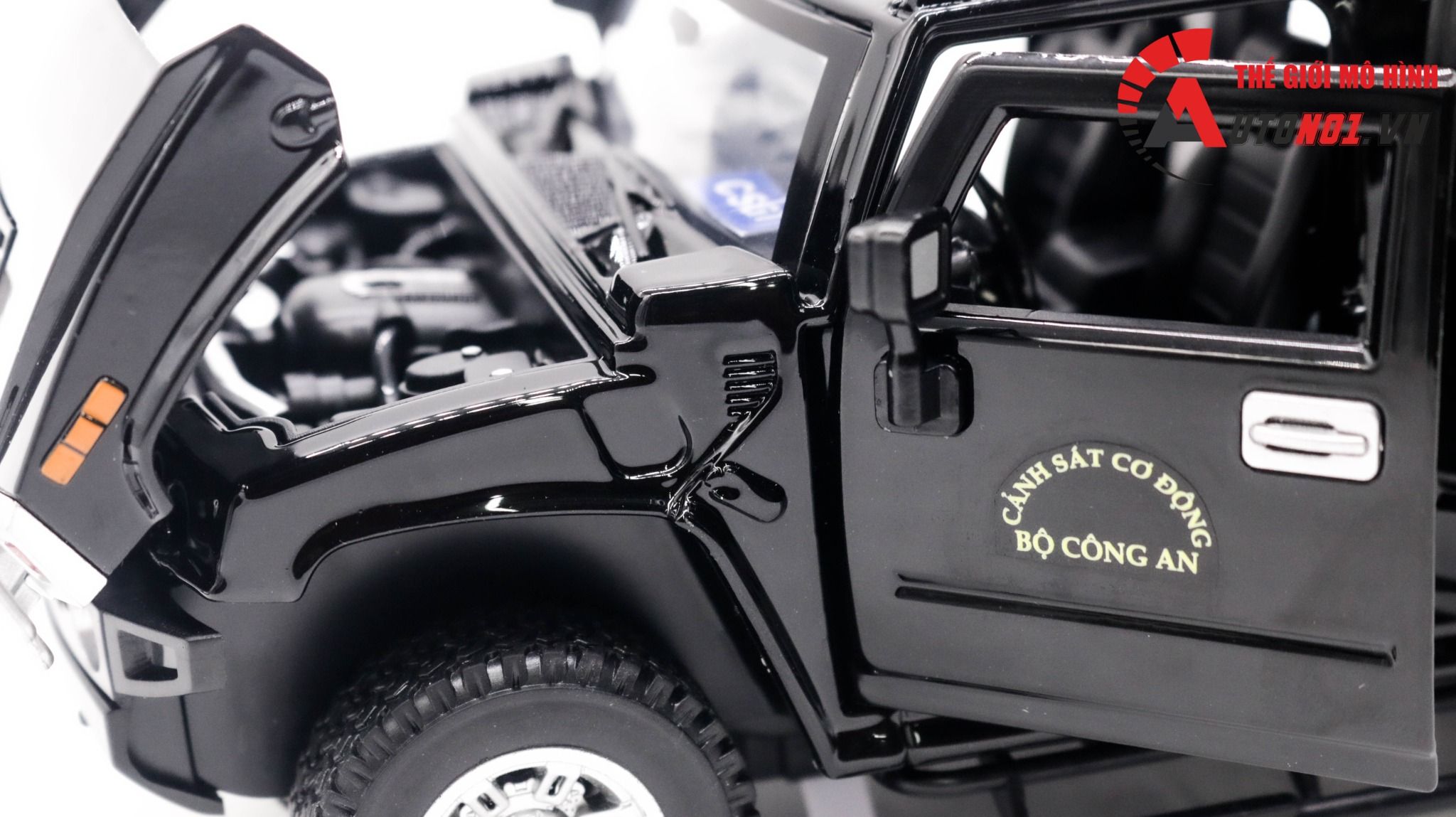 Mô hình xe ô tô Hummer H2 black độ tem CSCĐ 1:24 Alloy model OT241 ...