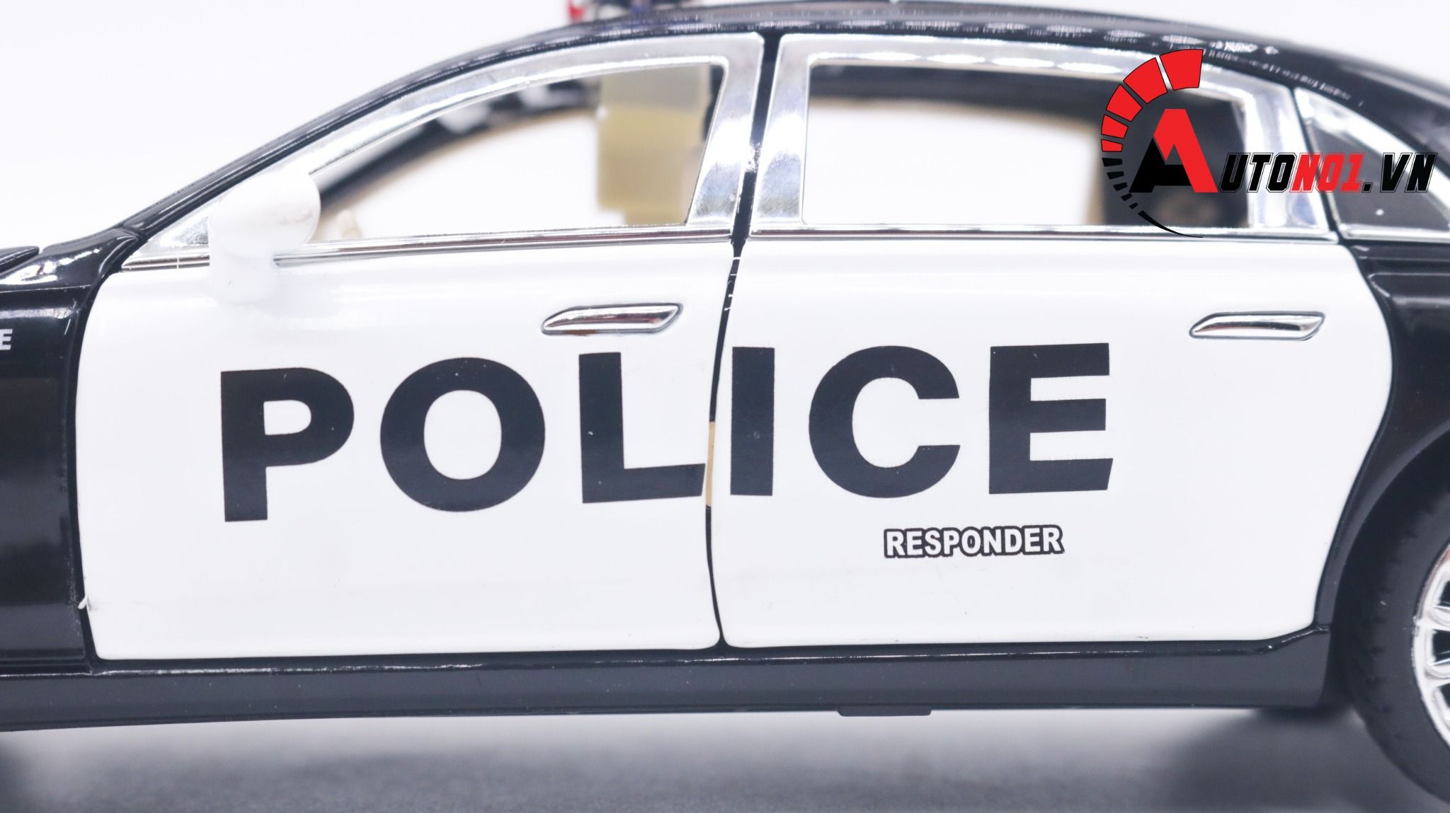 Mô hình xe ô tô Mercedes Benz S680 police tỉ lệ 1:24 XHD models OT234 ...