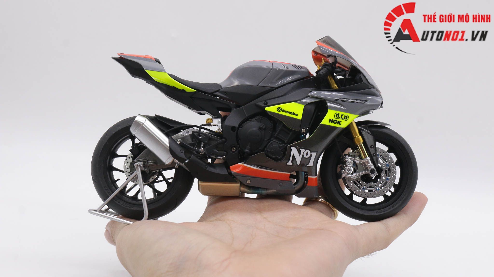 MÔ HÌNH XE YAMAHA R1M CUSTOM NO.1 1:12 TAMIYA D041 – Cửa Hàng Mô Hình ...