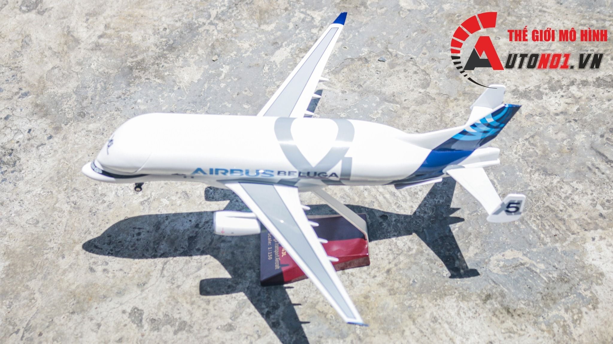 Mô hình máy bay vận tải Super Beluga Airbus A330 42cm 1:150 mở được kh ...
