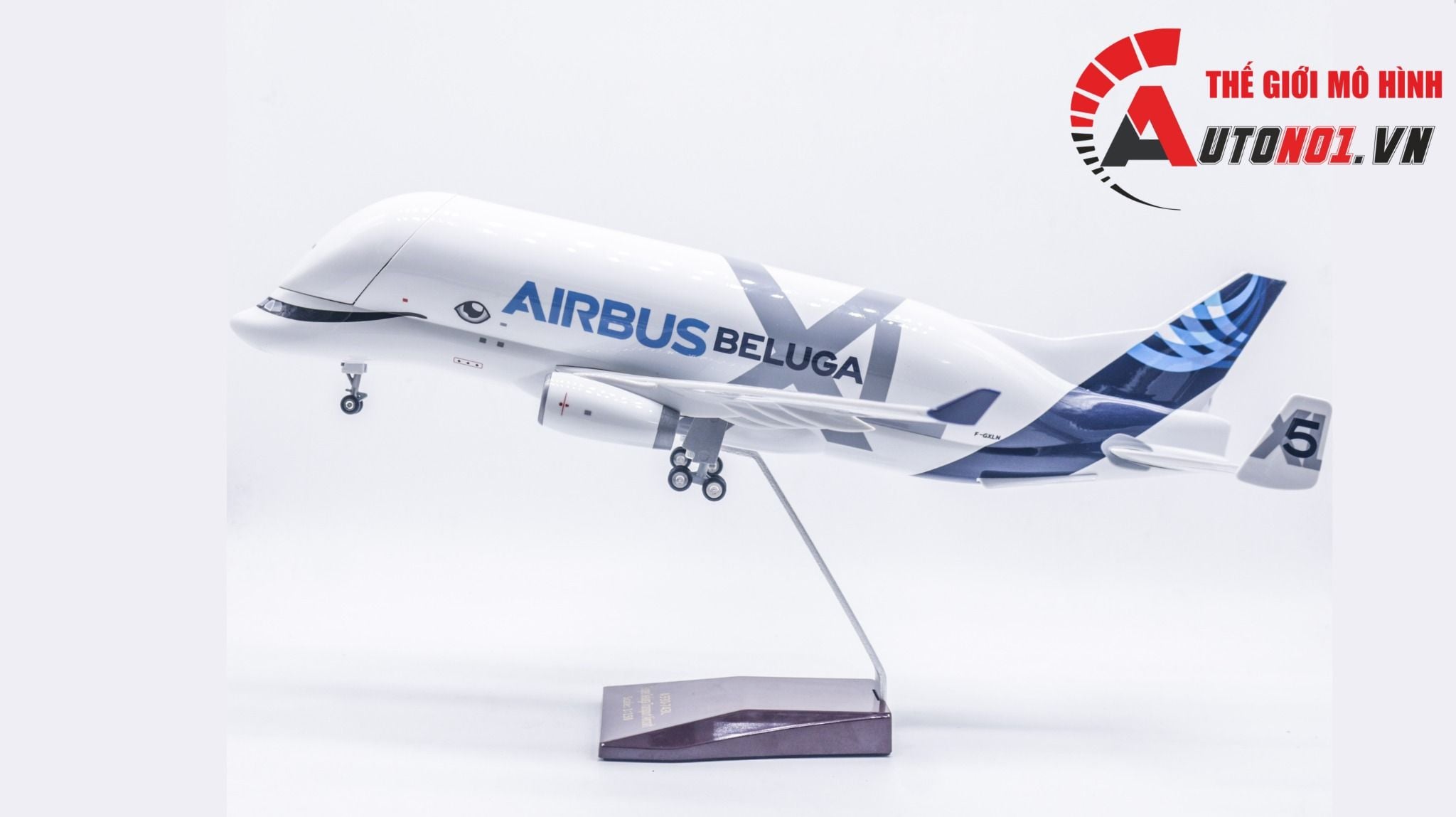 Mô hình máy bay vận tải Super Beluga Airbus A330 42cm 1:150 mở được kh ...