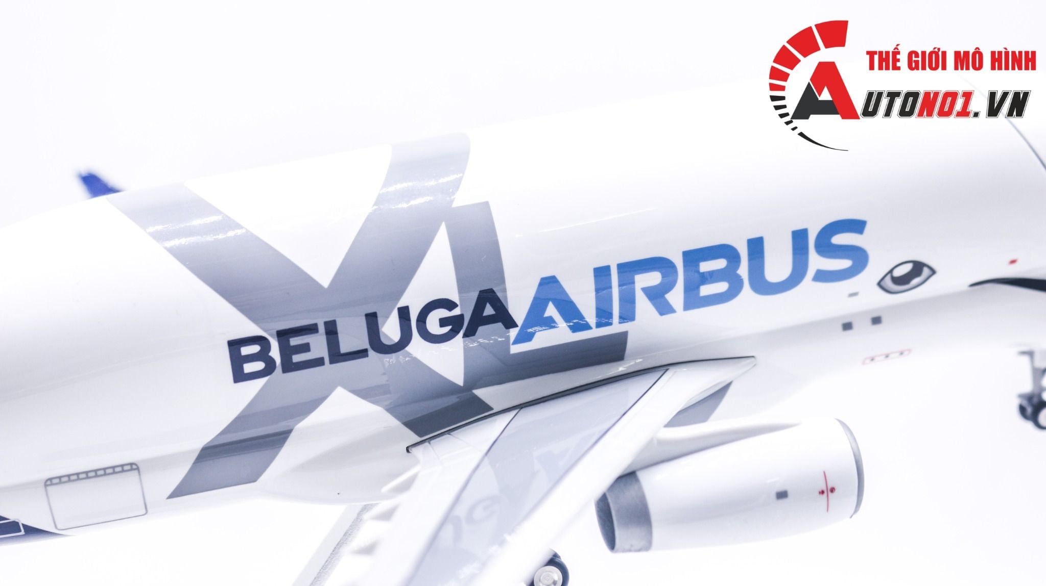 Mô hình máy bay vận tải Super Beluga Airbus A330 42cm 1:150 mở được kh ...