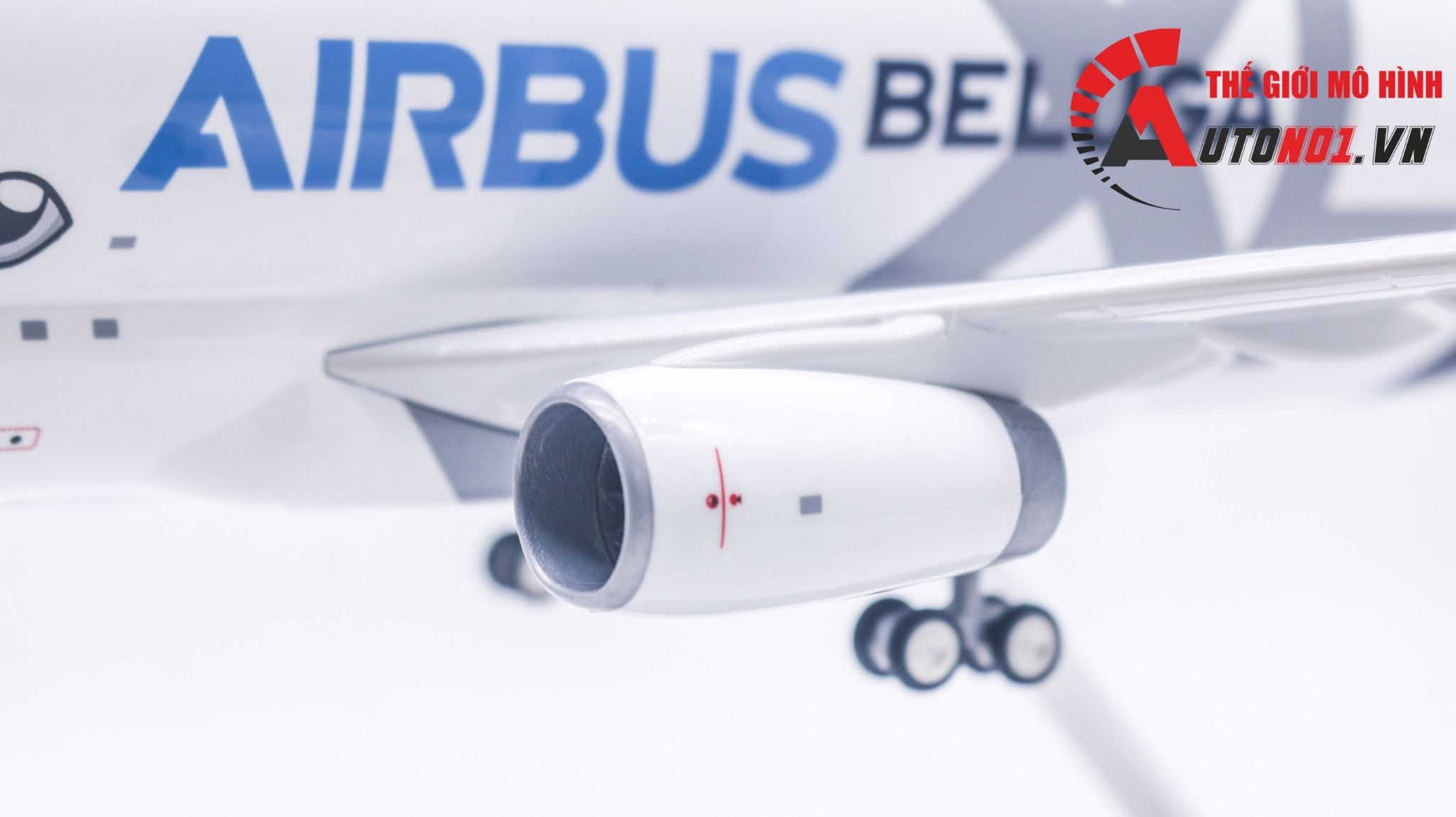Mô hình máy bay vận tải Super Beluga Airbus A330 42cm 1:150 mở được kh ...